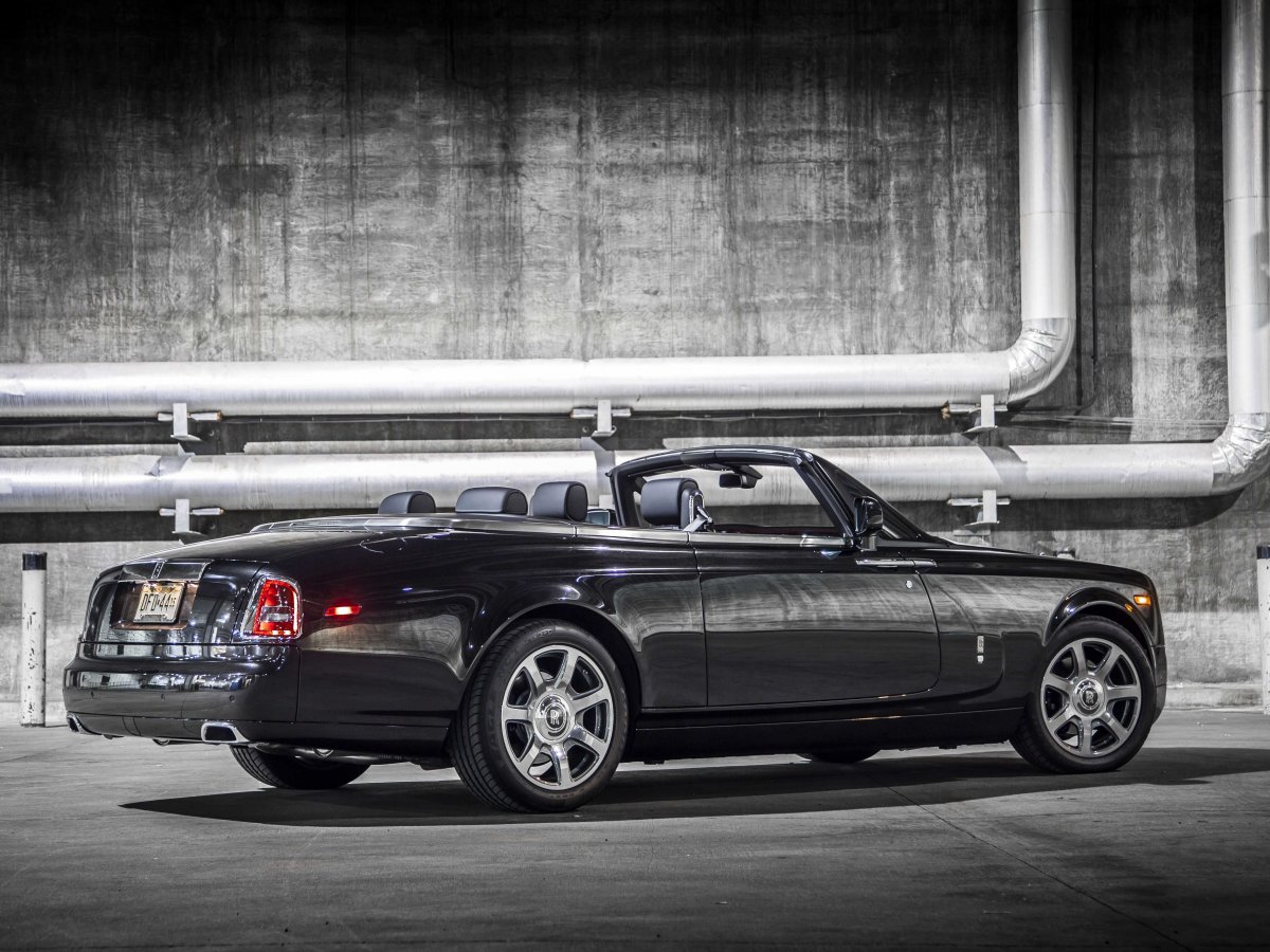 Esse novo carro da Rolls-Royce é um dos mais exclusivos do mundo