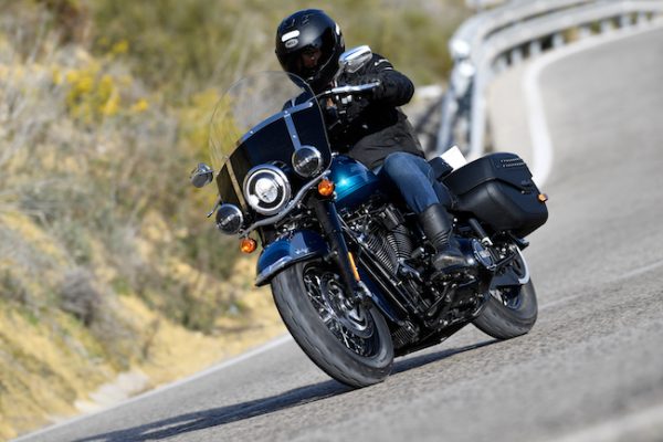 Rodando pelo Sul da Espanha com 9 motos da Harley-Davidson