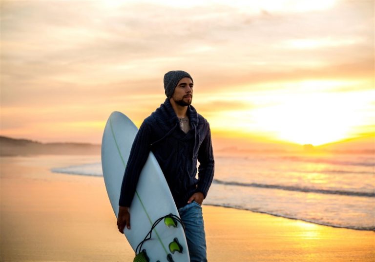 Estilo surfista: tudo para aplicar o surfwear no dia-a-dia