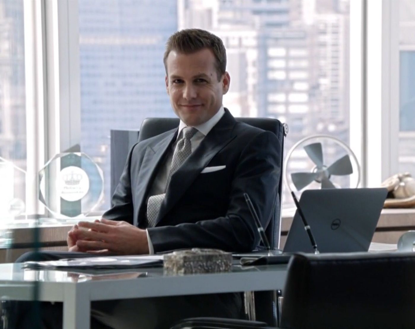 Qual é o perfume que o Harvey Specter usa?