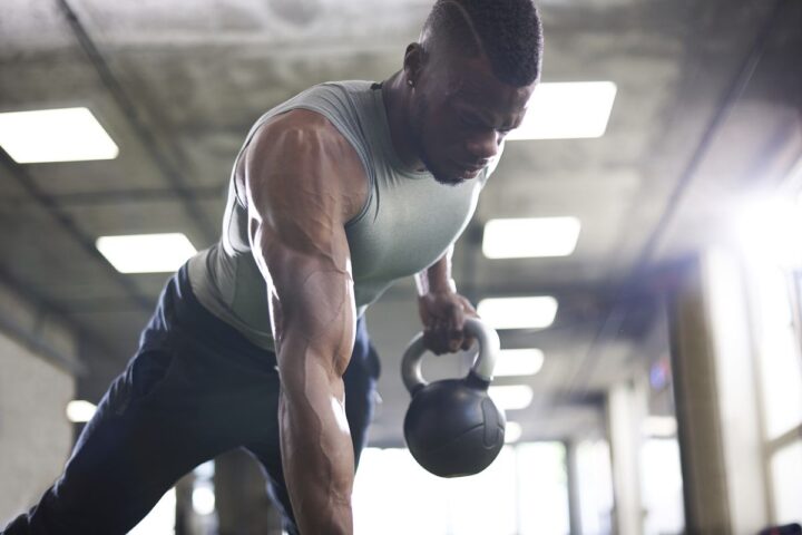 Musculação: o que são as fases concêntrica e excêntrica do exercício?