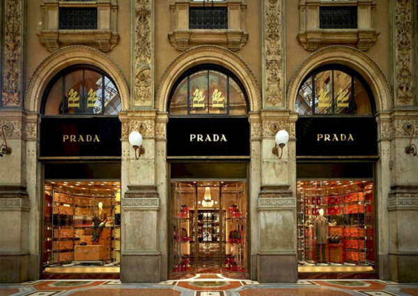 Como surgiu a Prada? Conheça a história da marca